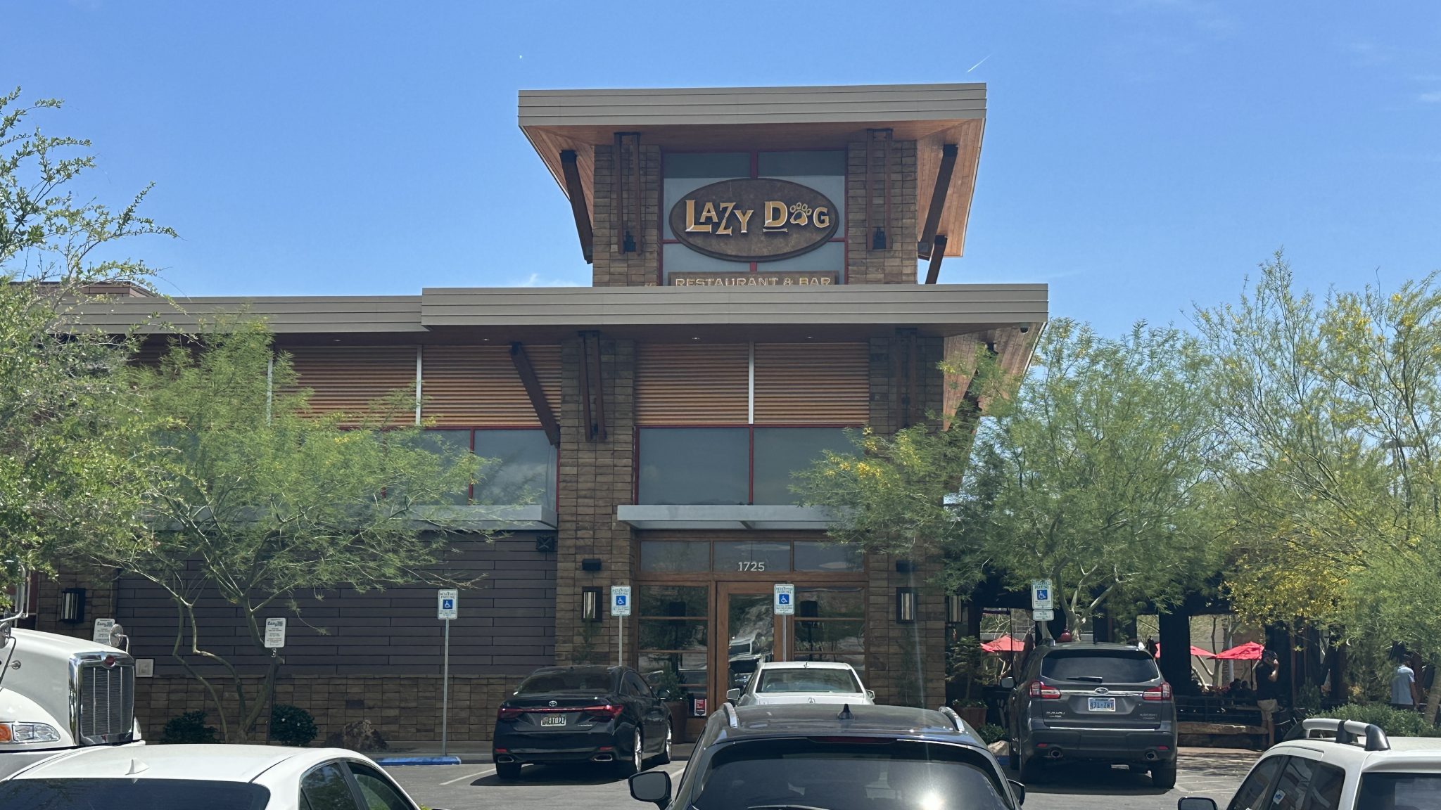 Top 5 Places to Eat Lunch in Downtown Summerlin